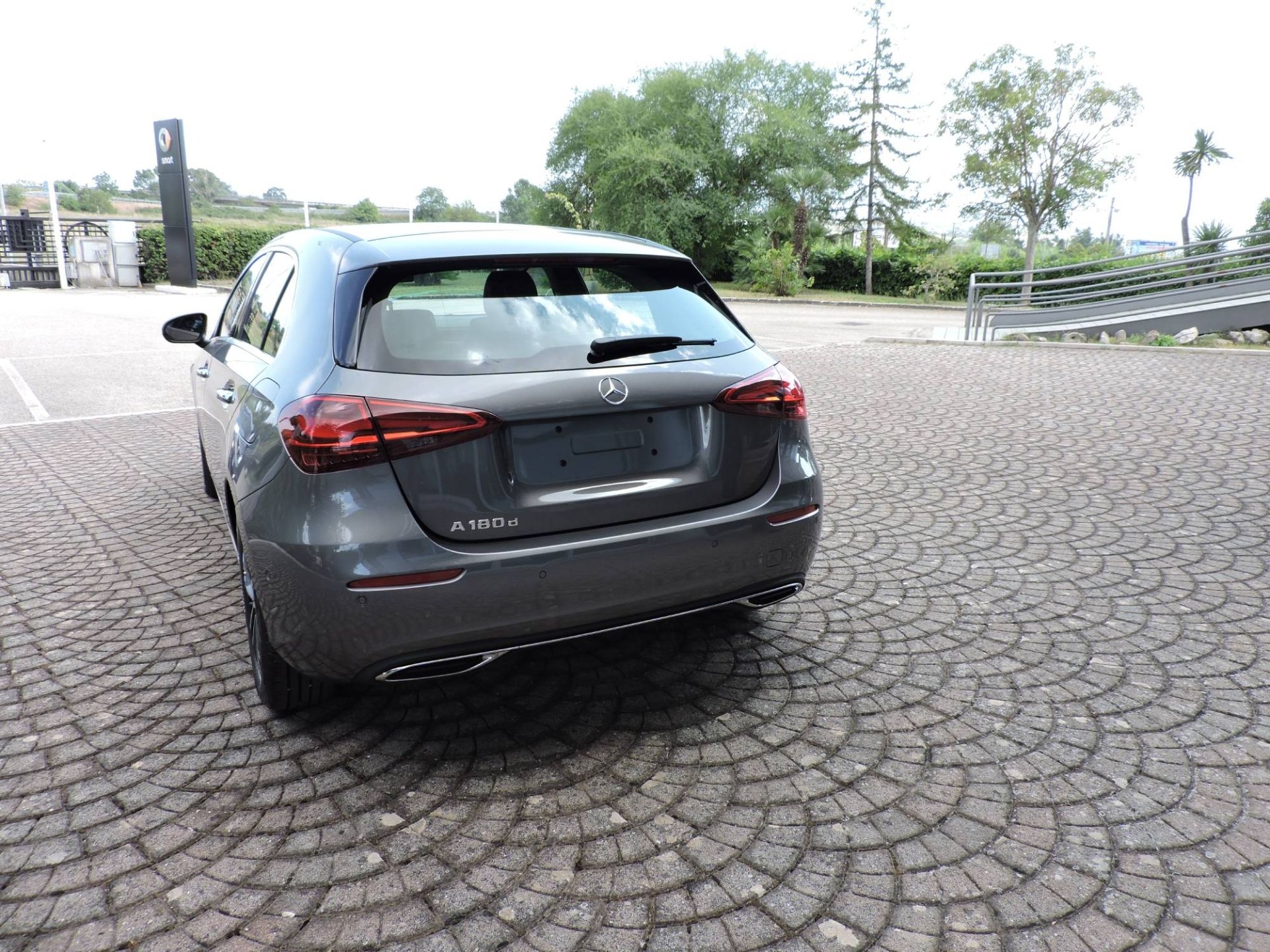 Mercedes-Benz Classe A 180 d Aut. Progressive Advanced Plus - Mercedes ...