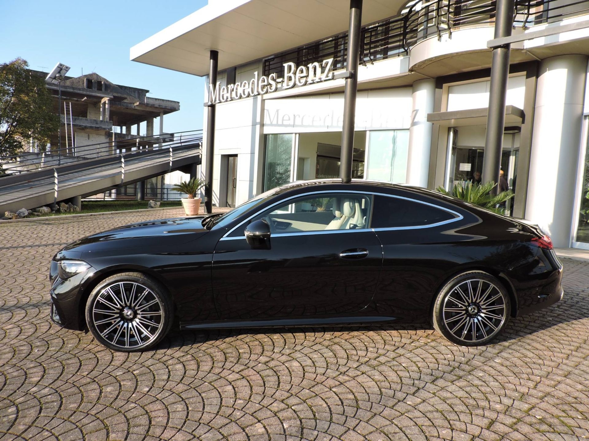 Mercedes-Benz CLE 220 d Coupé AMG Line Premium - Mercedes-Benz ...